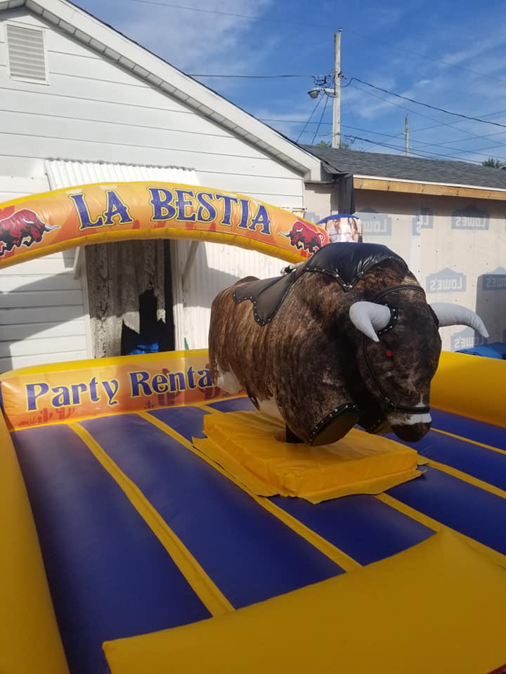 Mechanical bull - PARTY RENTAL VAZQUEZ