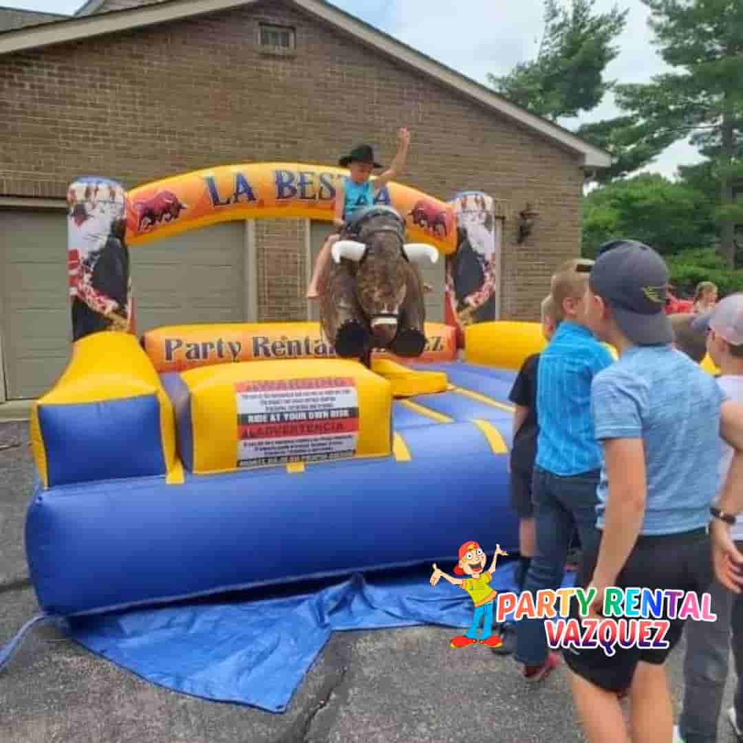 Mechanical bull | Party Rental Vazquez | Columbus IN